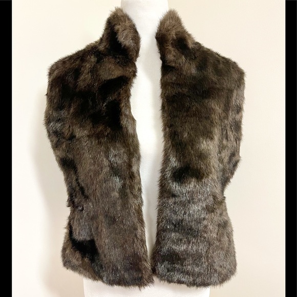Cejon | Jackets & Coats | Cozy Cejon Faux Fur Cropped Vest | Poshmark